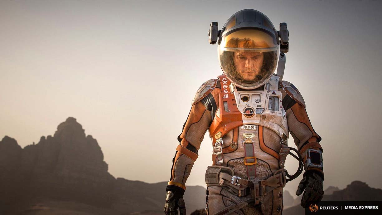 Matt Damon gets to Mars, with NASA helping make film accurate ...