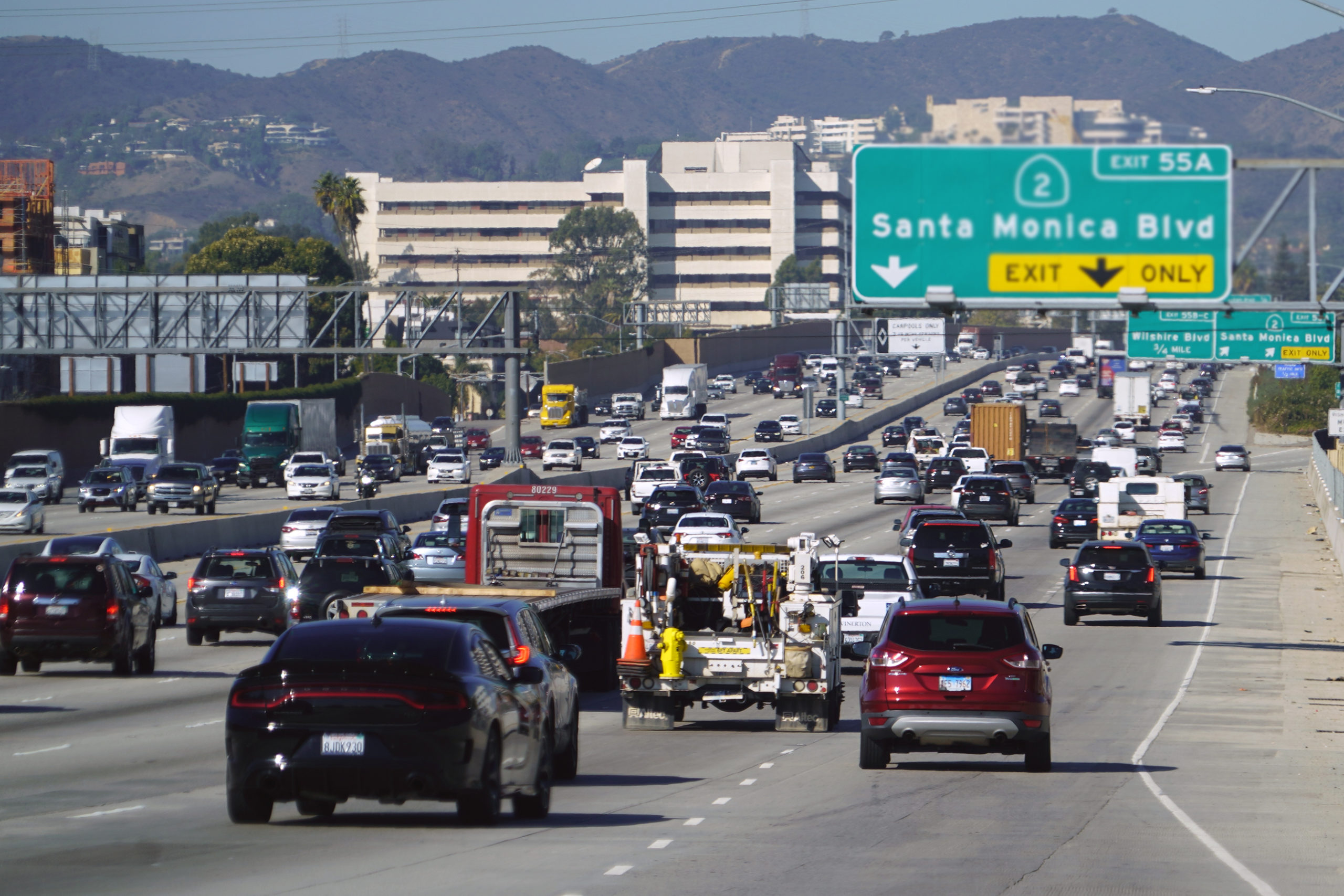 Traveling This Weekend? Expect Delays at LAX & Crowded Freeways ...
