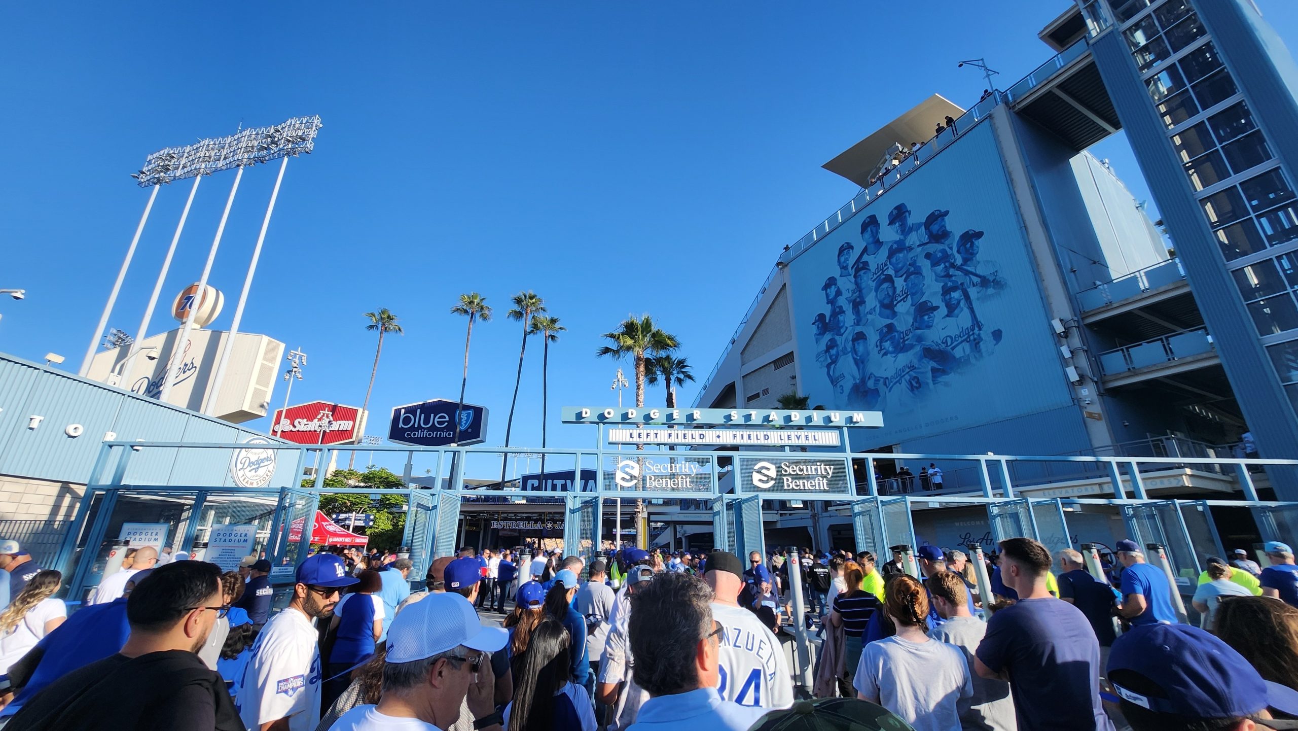 Dodgers Fans Settle Suit Against Stadium Security - MyNewsLA.com