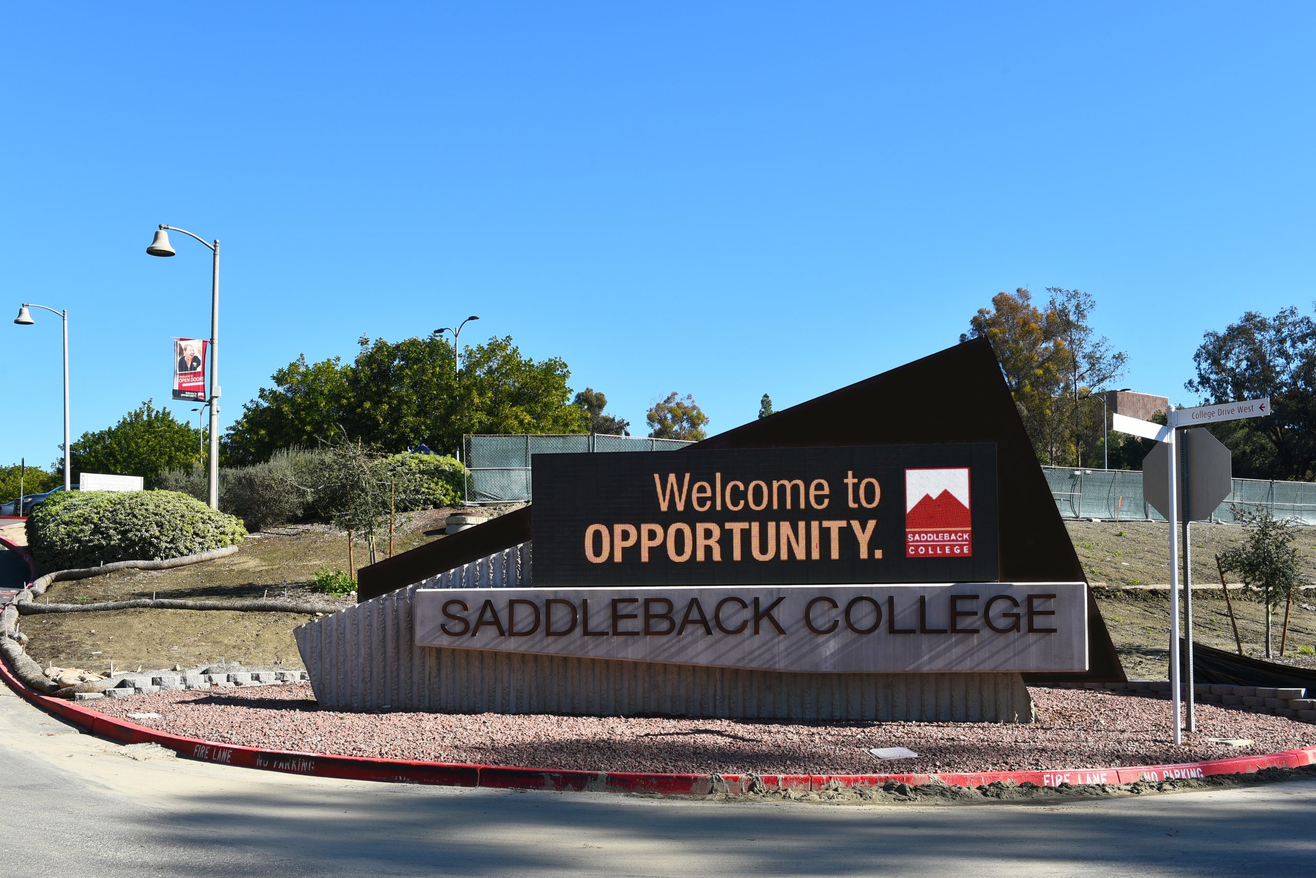 OC Sets Up Website, Center to Assist Airport Fire Victims - MyNewsLA.com