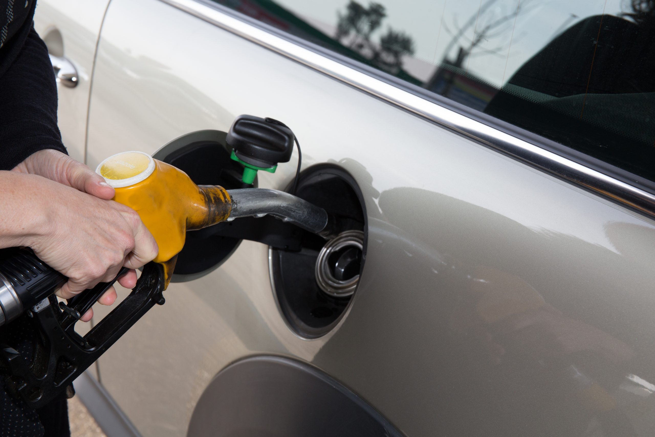 LA, OC Gas Prices Rise Slightly - MyNewsLA.com