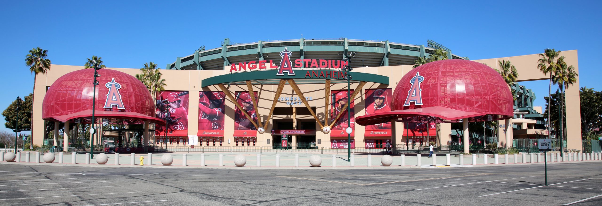 Angels, Dodgers Head to Anaheim for Game 2 of Freeway Series - MyNewsLA.com