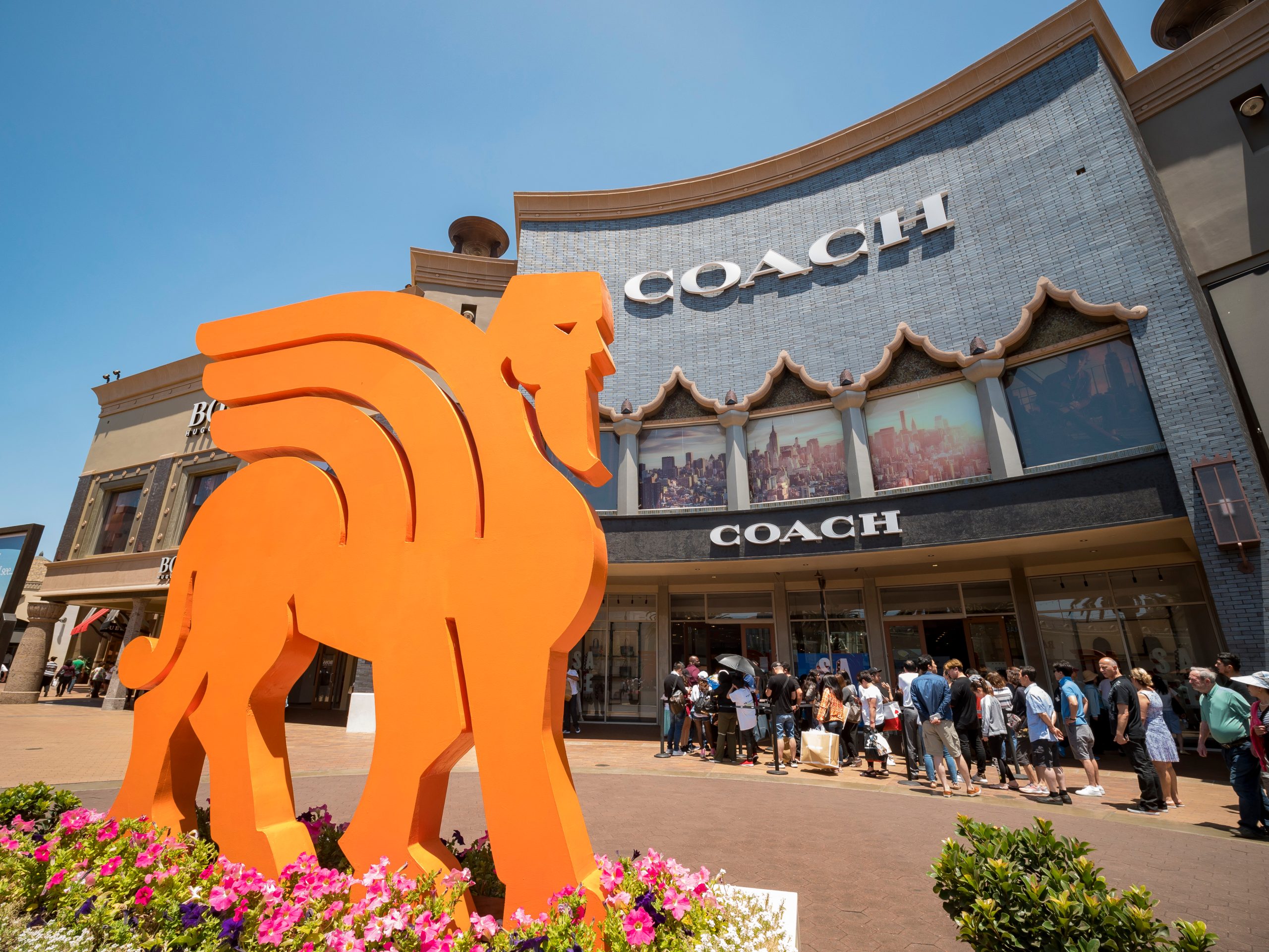 Deals, Sales and Fun! Shopping Underway at Citadel Outlets - MyNewsLA.com